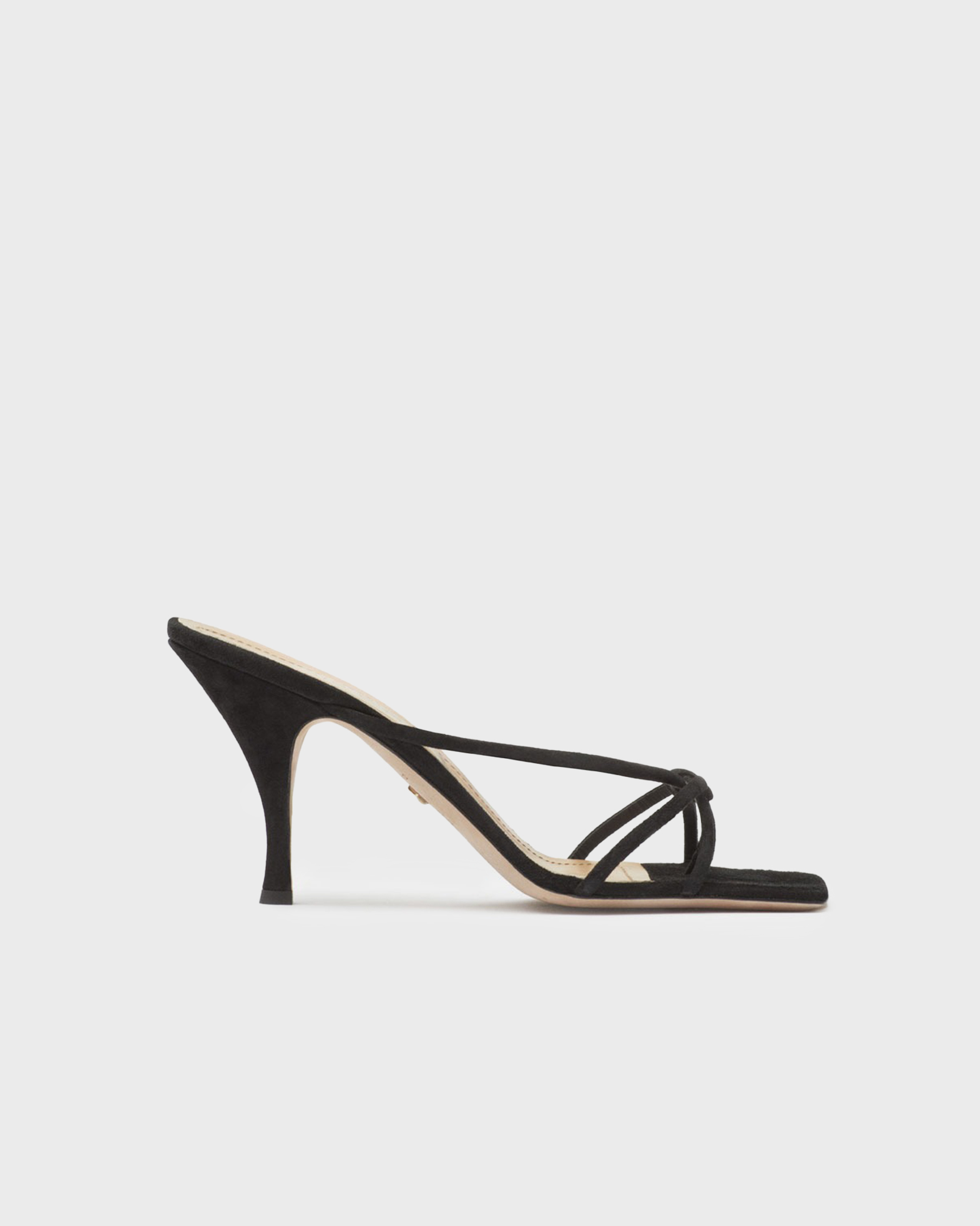 sania d'mina Heels Dun Black Suede | WAKAKUU
